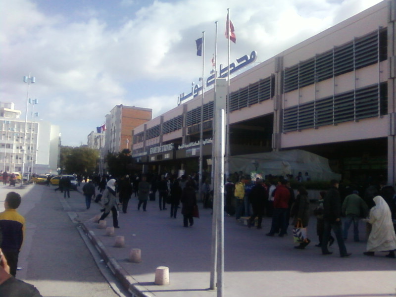 chaiebtaoufik: SNCFT gare place barcelone tunis tunisie