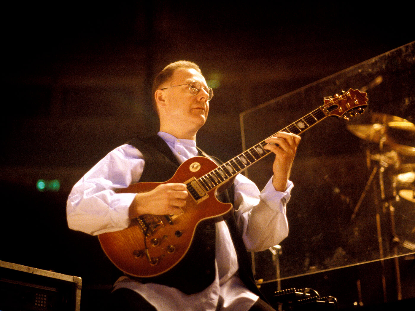 Prog Bar Italia: Oggi si festeggia Robert Fripp...