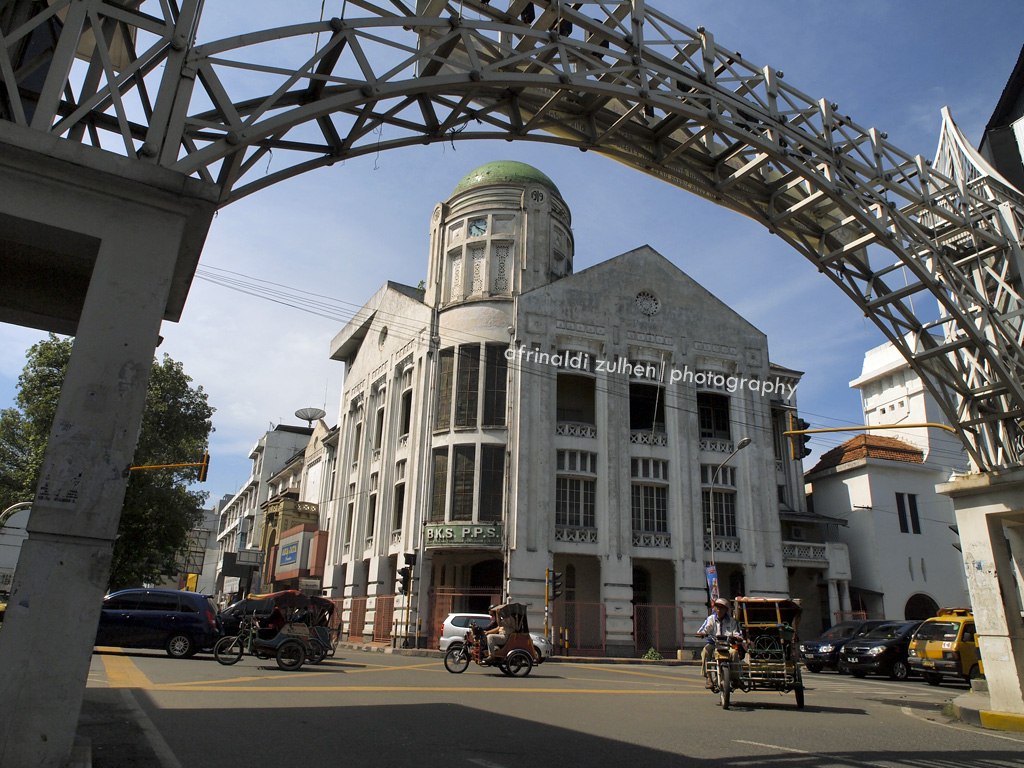 Garulima: Kesawan Square