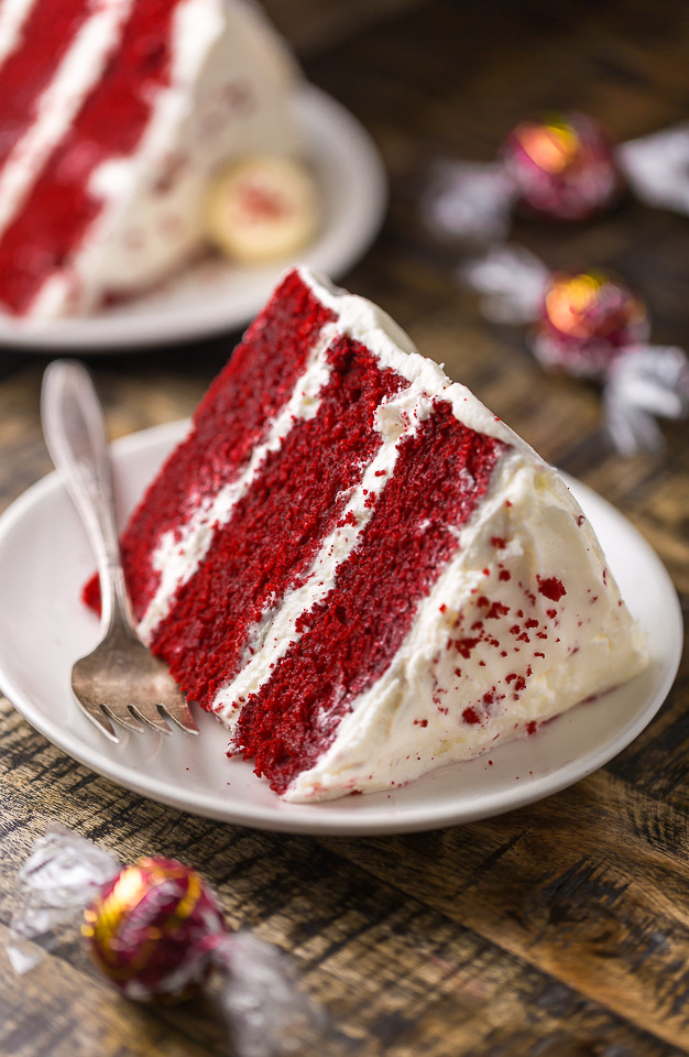 Red Velvet and White Cream Cake