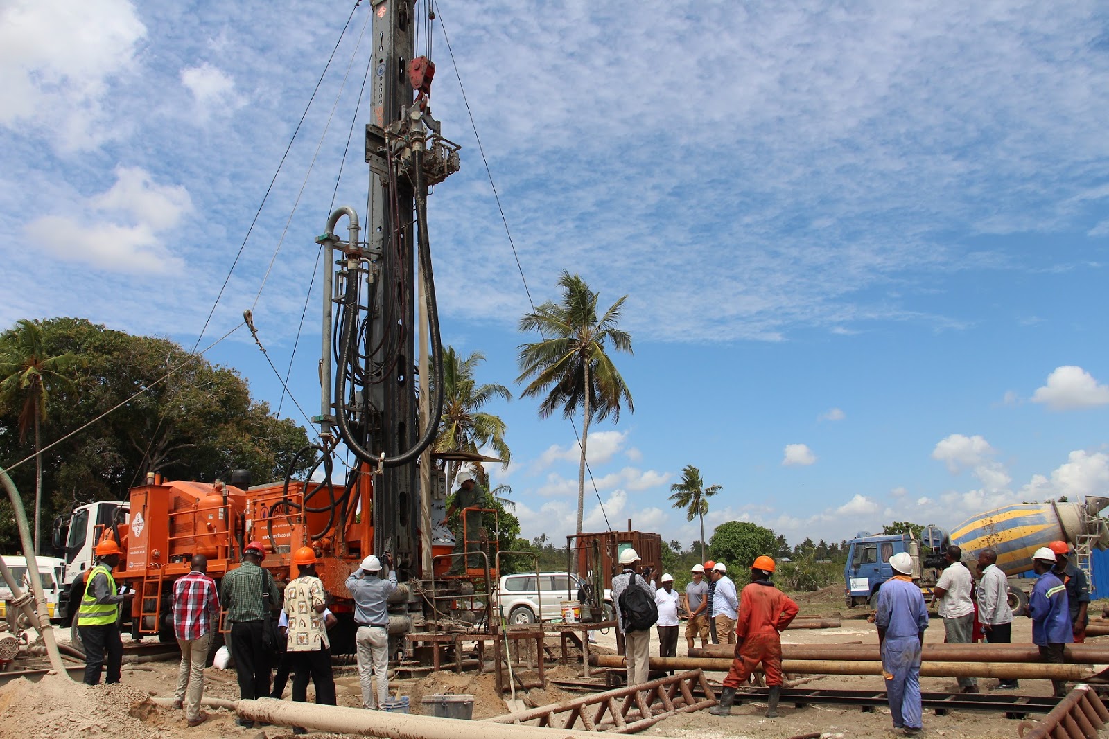 UCHIMBAJI VISIMA VIKUBWA 20 VYA DAWASA KUKAMILIKA MWEZI UJAO - CCM Blog