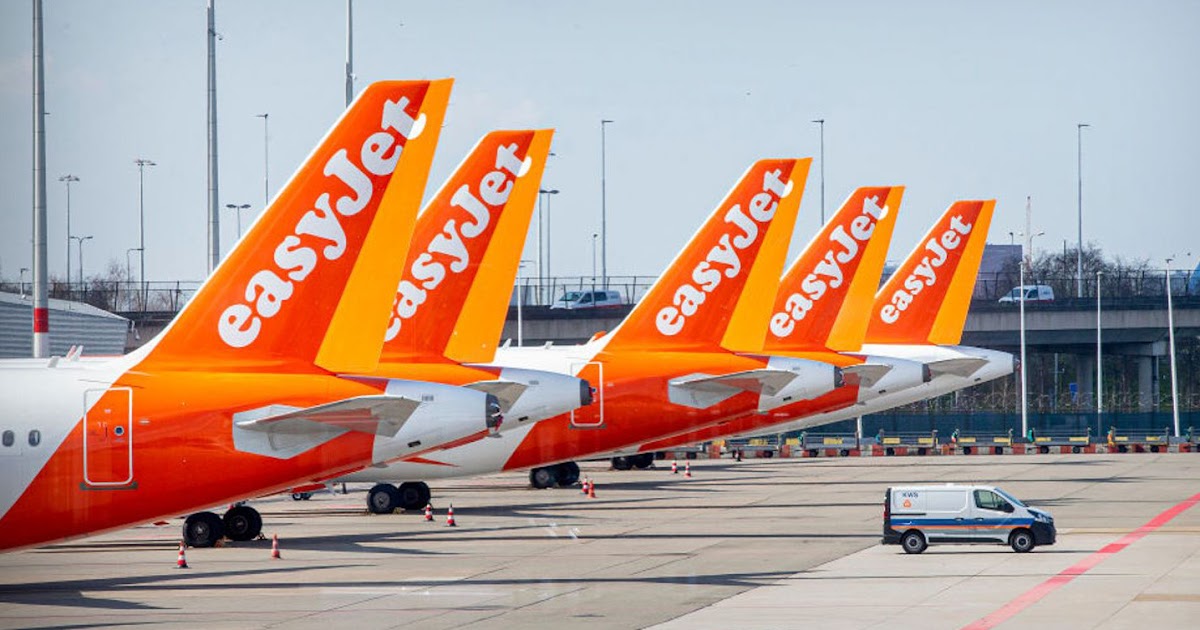 easyJet shelves new Tivat and Pula service