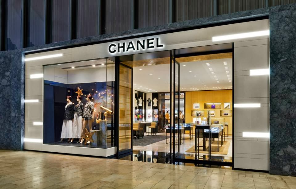 Chanel entrance from within Yorkdale Shopping Centre. Photo: Holt Renfrew