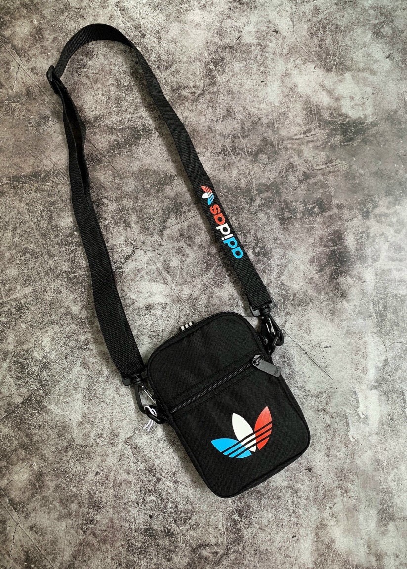 B186 ADICOLOR TRICOLOR FESTIVAL BAG BLACK GN5463