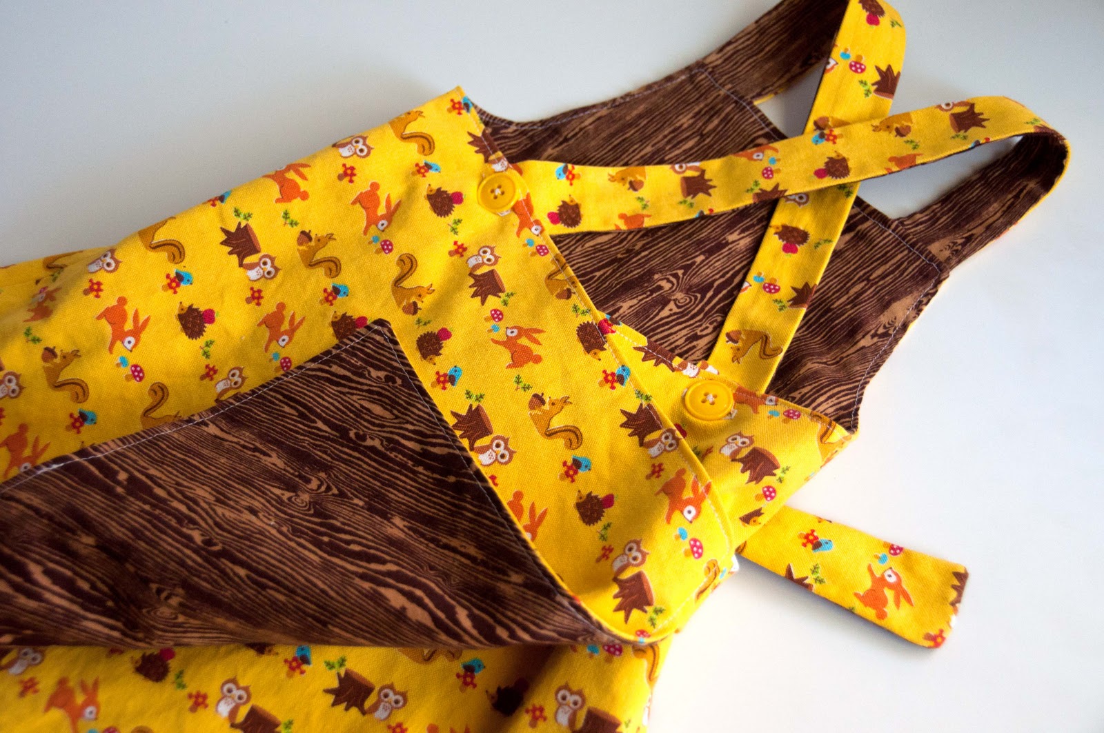 Aesthetic Nest: Sewing: Woodsy Apron Wrap Dress (Pattern & Givewaway)