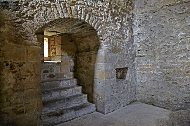 Dougie Coull Photography: Blackness Castle