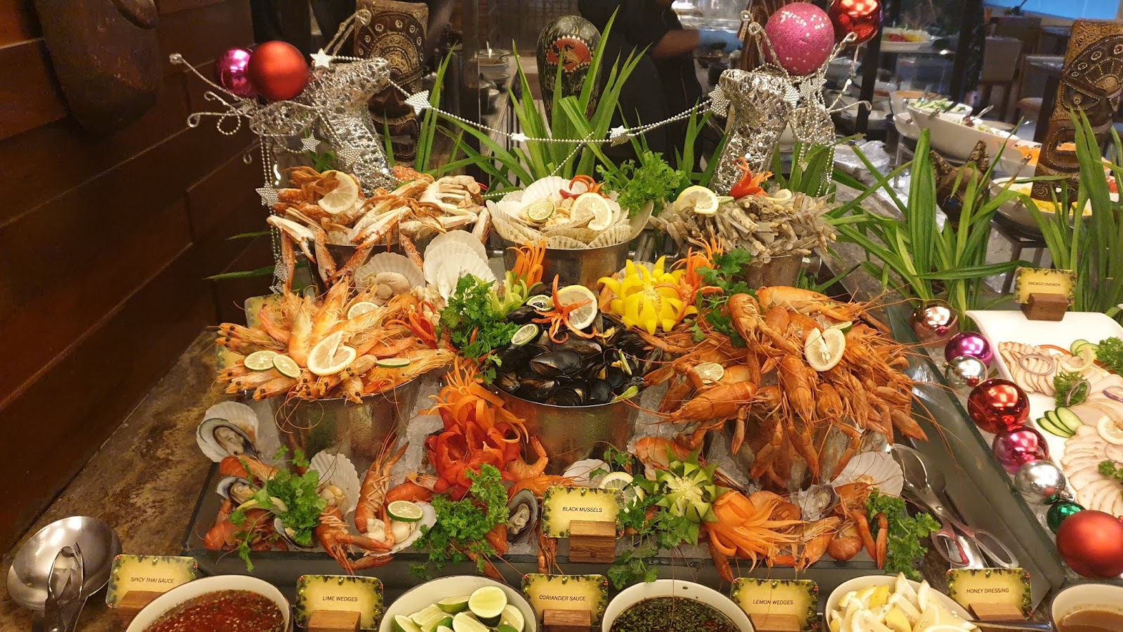 E-Wen Hooi: Christmas Buffet Dinner @ Double Tree by Hilton, Intermark KL