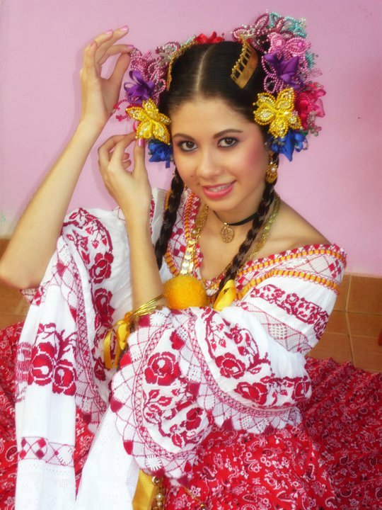 La Pollera de Panamá: Montunas, vestido de diario.