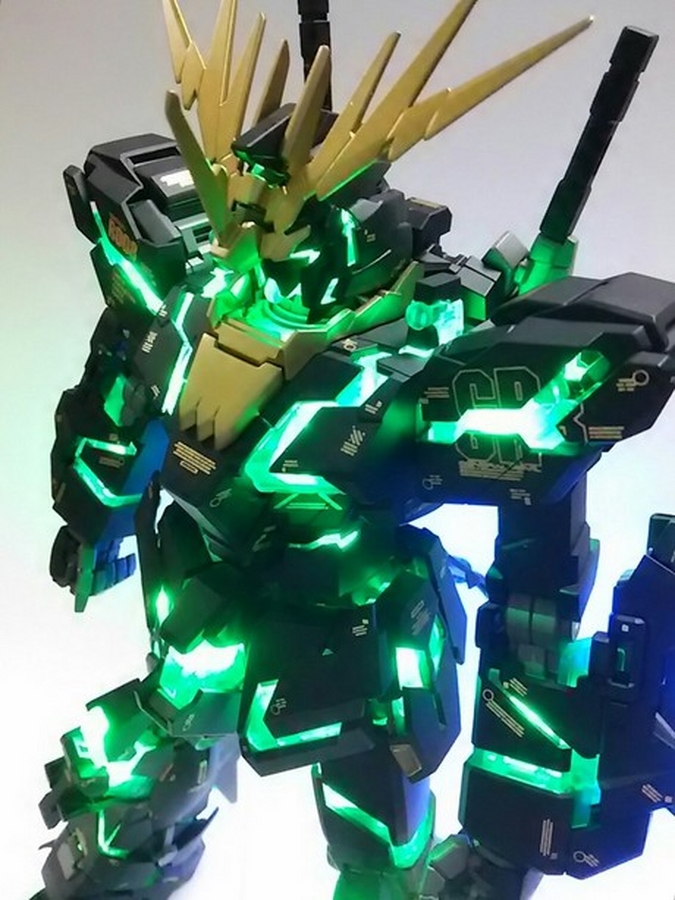 Custom Build: MG 1/100 Banshee "Awakening Ver." + LED