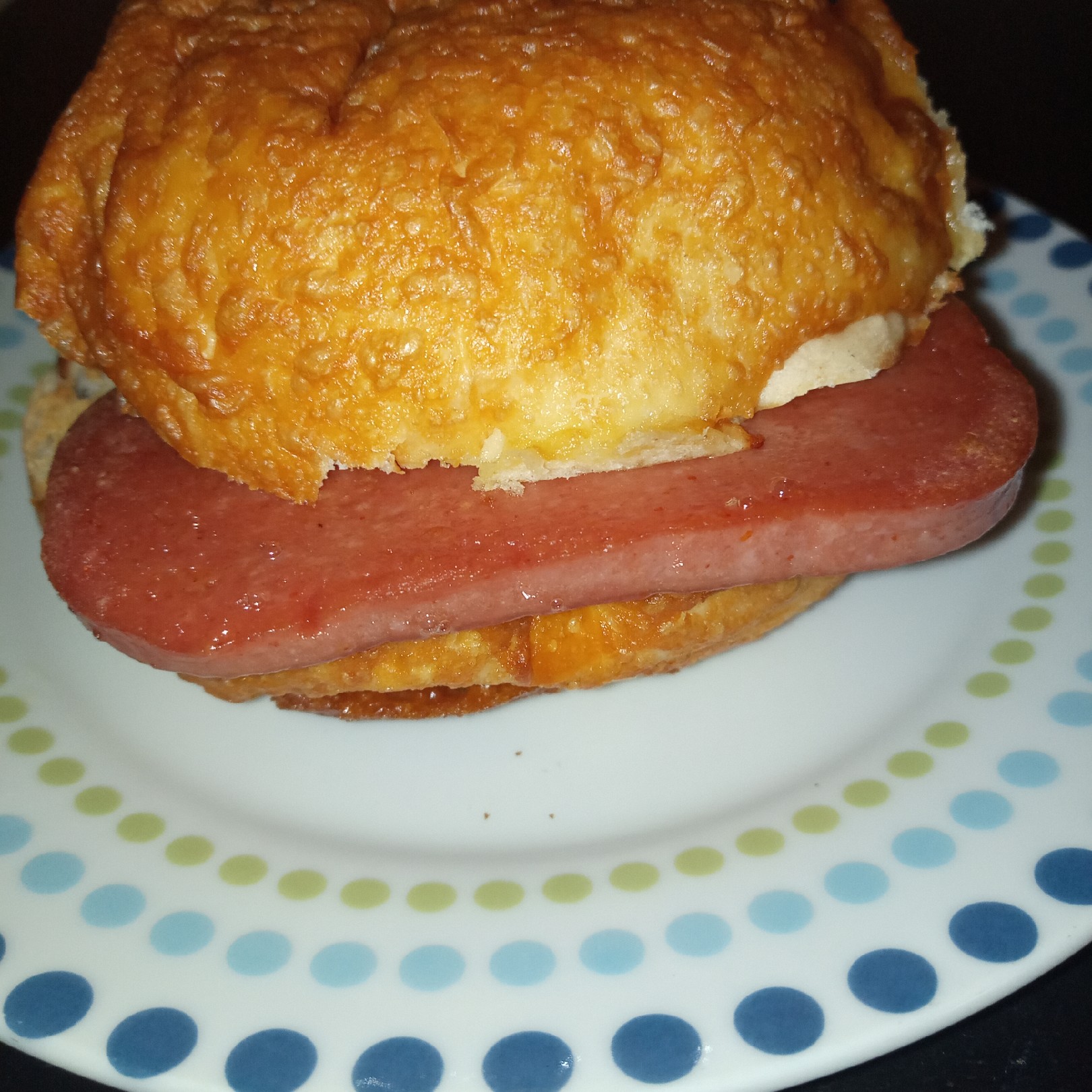 Supersupergirl's Food Reviews: M&S Marks Spencer Mature cheese topped rolls