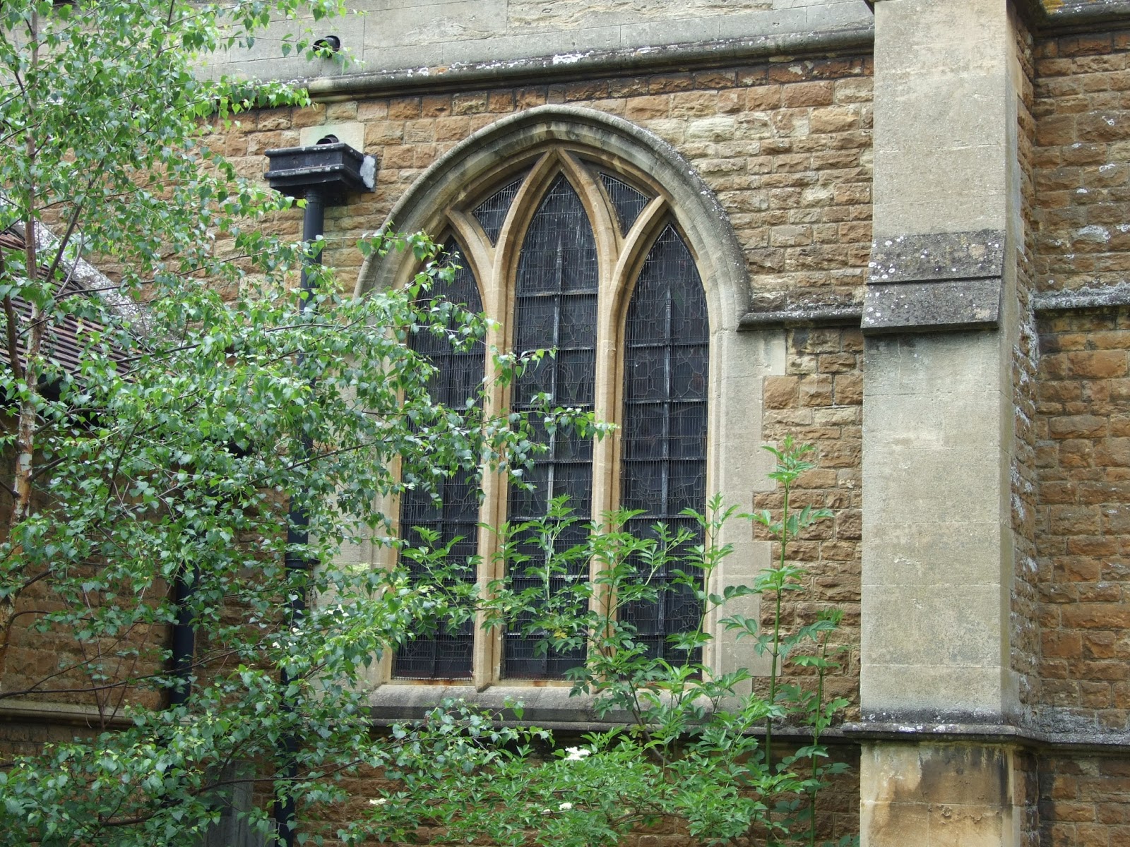 Victorian Churches: 114 - J.L.Pearson, St Peter, Hersham, Surrey, 1885.