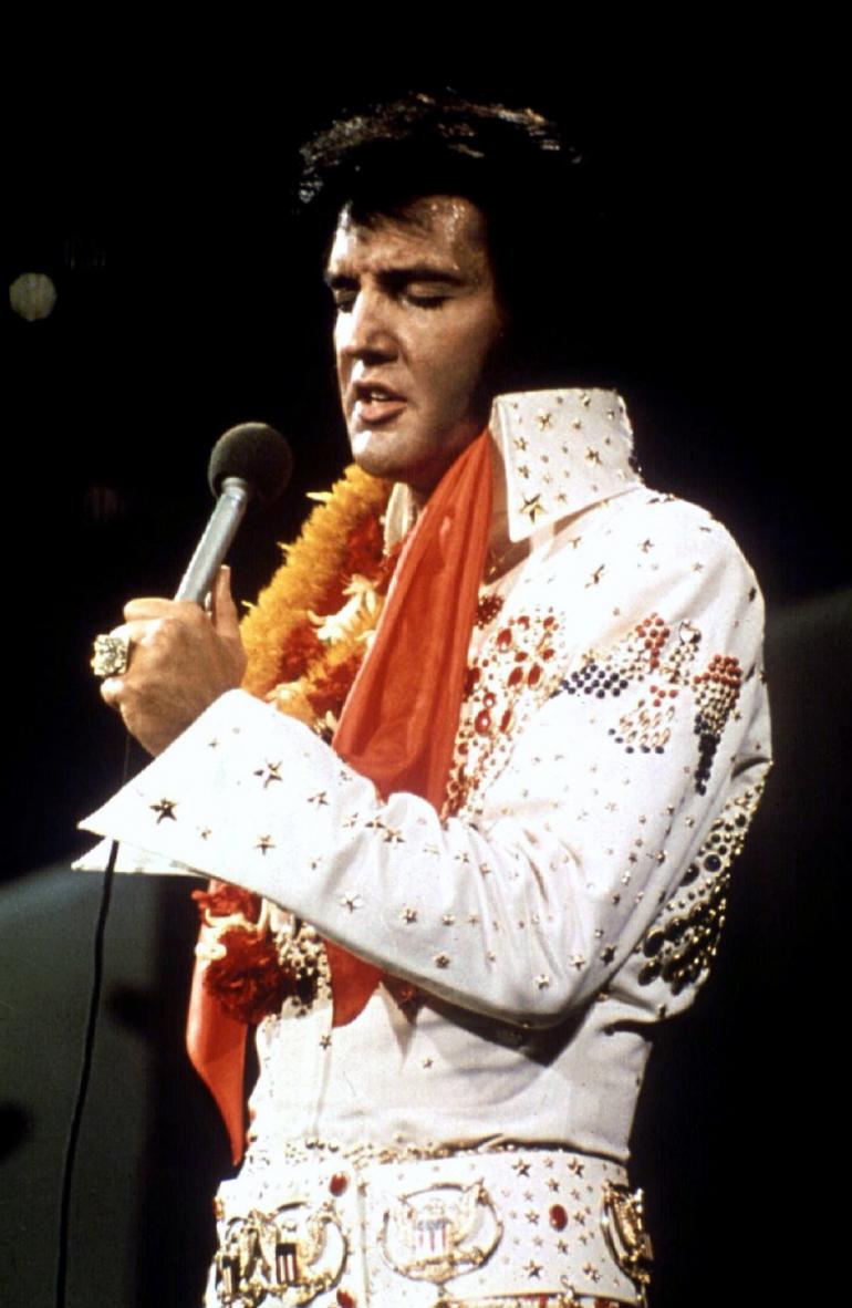 Otrora: Elvis Presley : El Rey del Rock