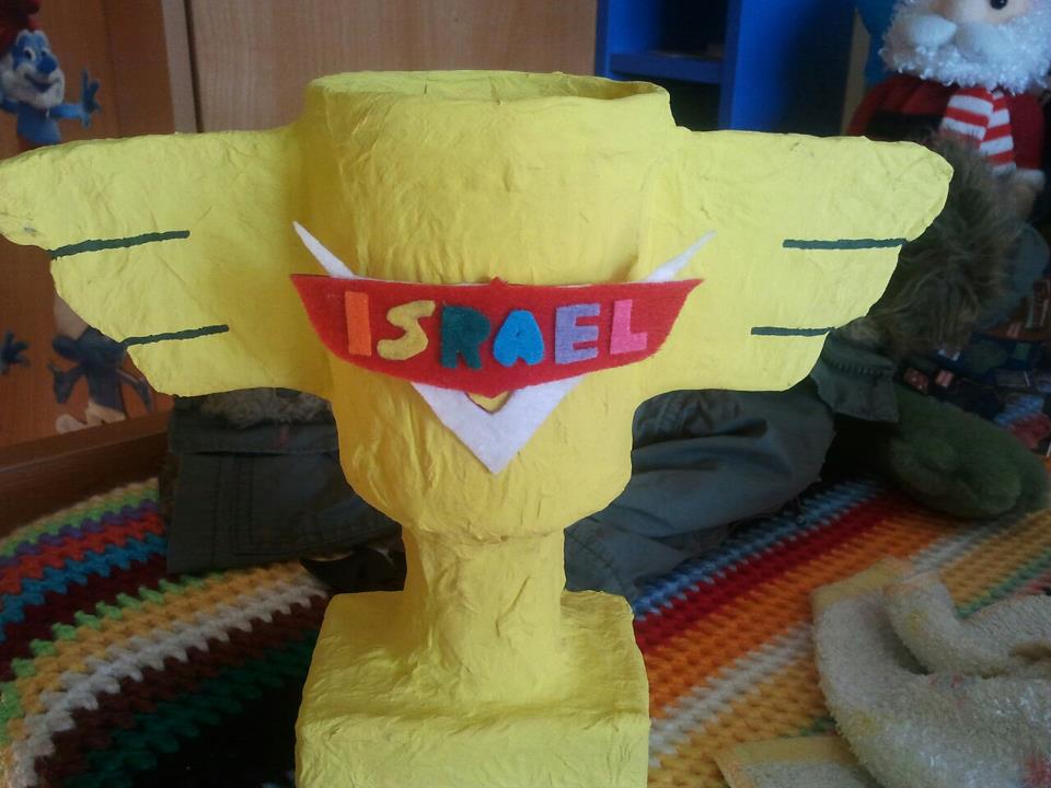 Manualidades de Vane: Copa Piston y Cojin de Cars Personalizado (Ref-20)