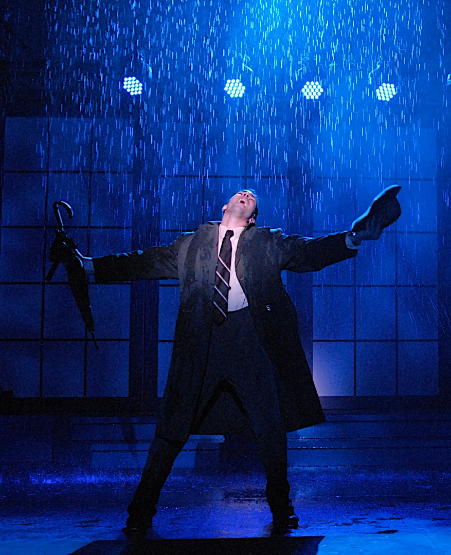 Stu on Broadway: Review of "Singin in the Rain"