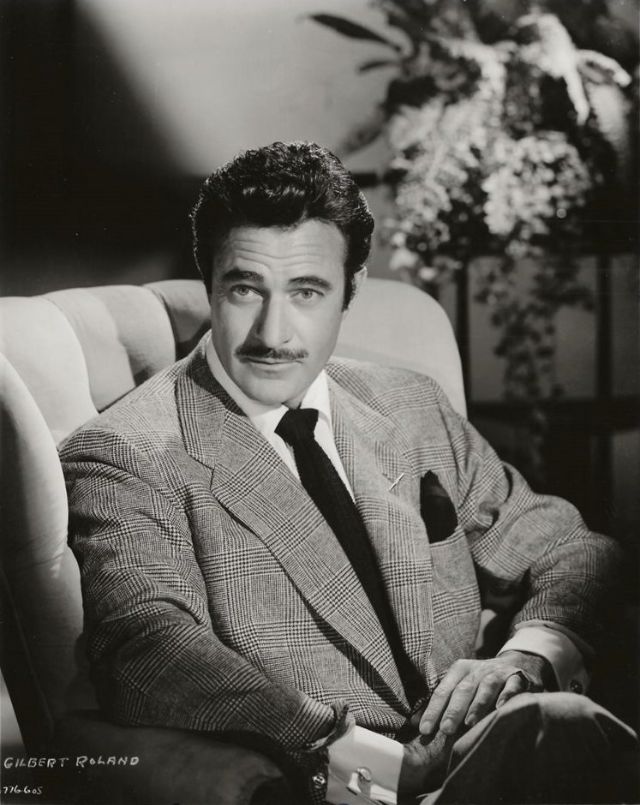 40 Portrait Photos of a Young and Handsome Mexican Actor Gilbert Roland ...