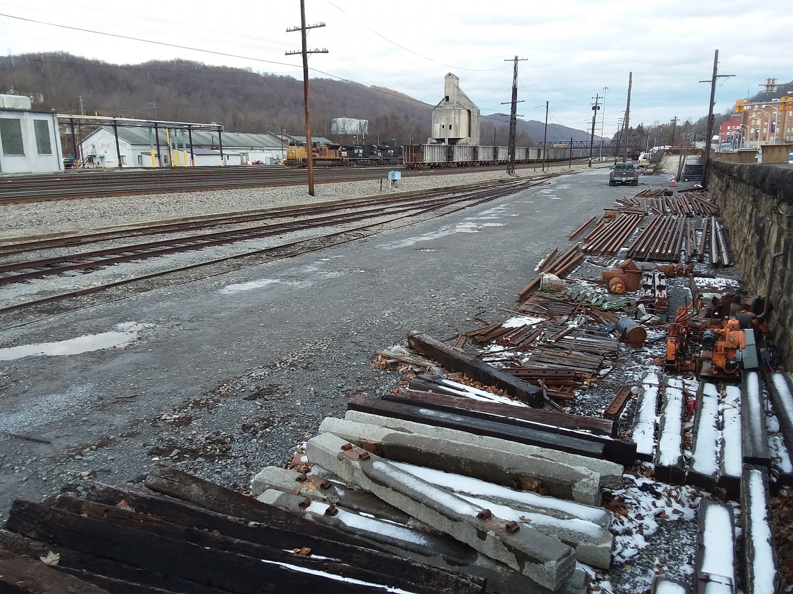 Towns and Nature: North Baltimore, OH: Largest CSX Intermodal Yard