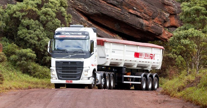 Lenarge Transportes abre novas vagas para motoristas carreteiros