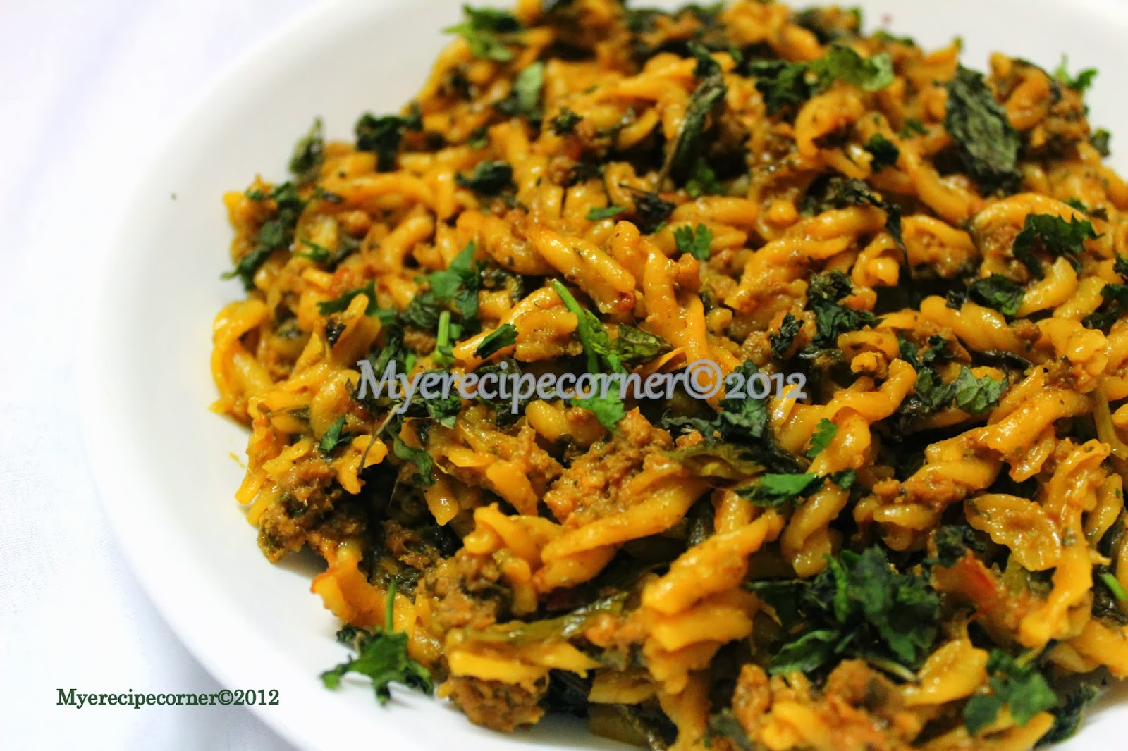 Mye's Kitchen: Keema Pasta Biryani / Mutton Kheema Macaroni Biryani
