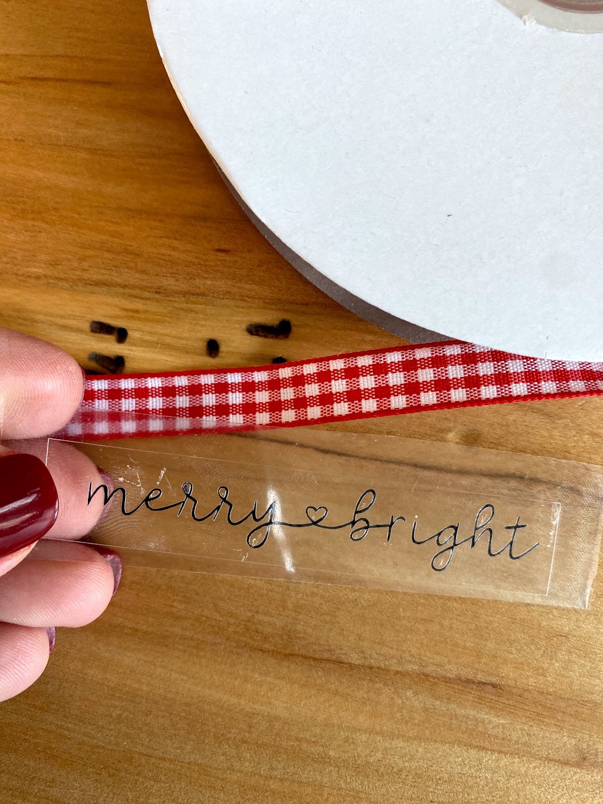 How to Customize Ribbon with HTV and EasyPress Mini - Silhouette School