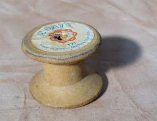 Junk Unjunk!: Thread spool toy