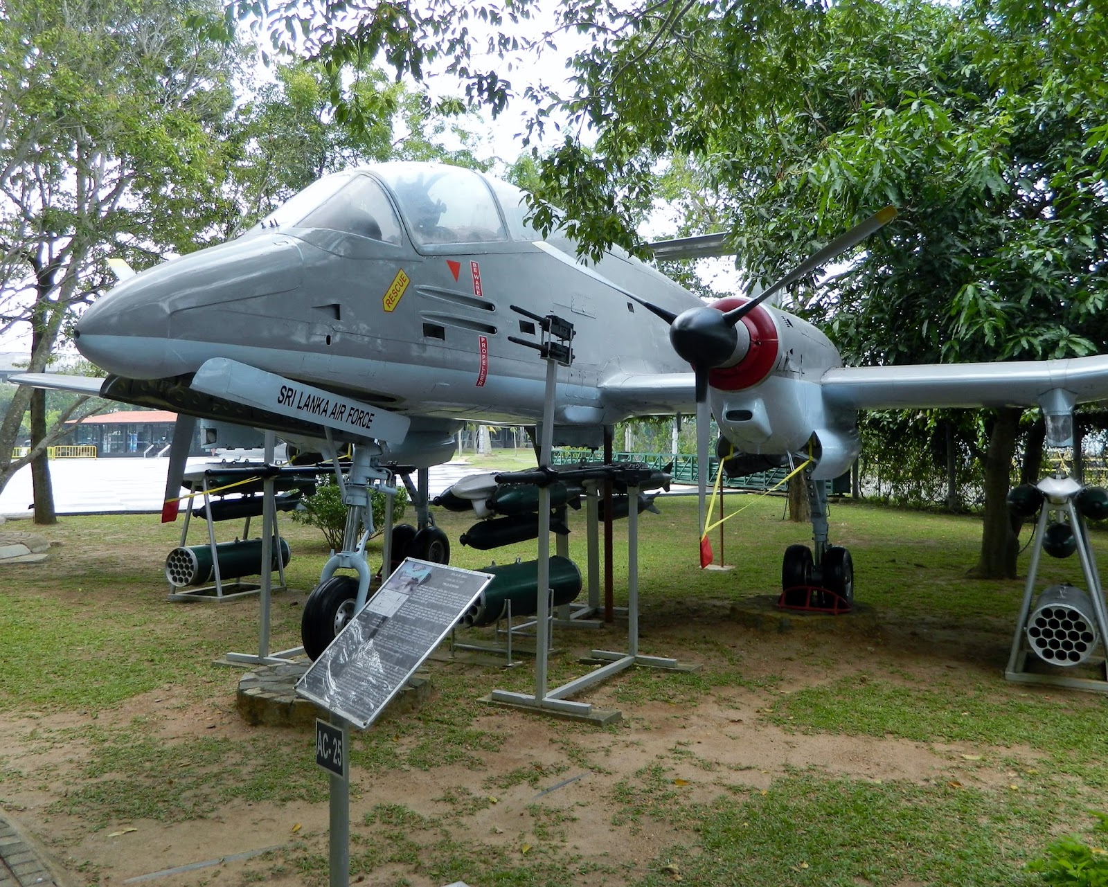 ගුවන් හමුදා කෞතුකාගාරය | Sri Lanka Air Force Museum