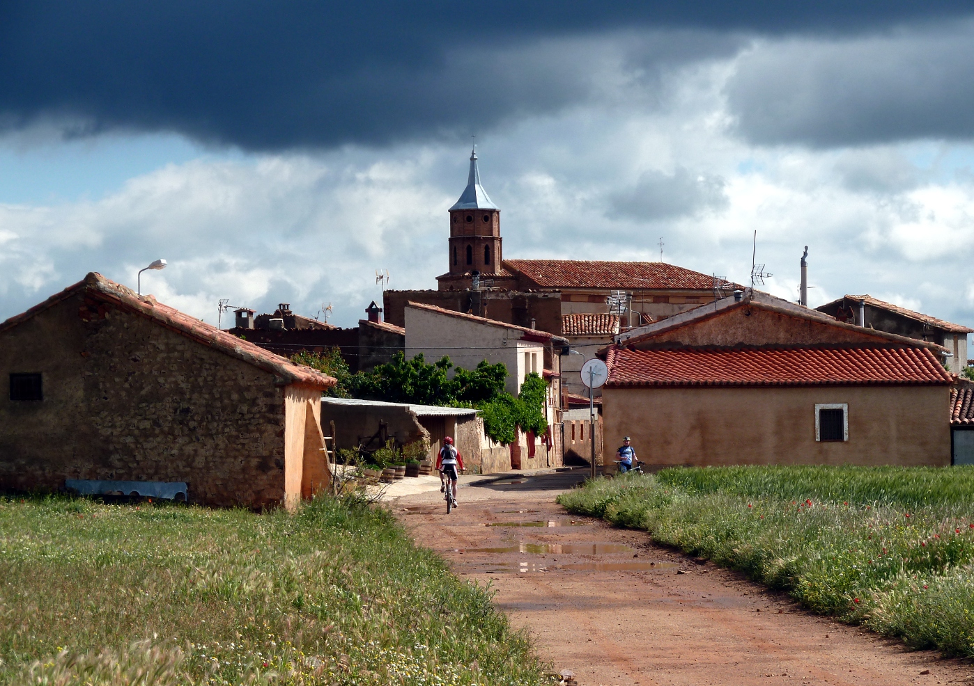fotopedaleando: Ruta bici de montaña con GPS: visitando la Laguna de ...