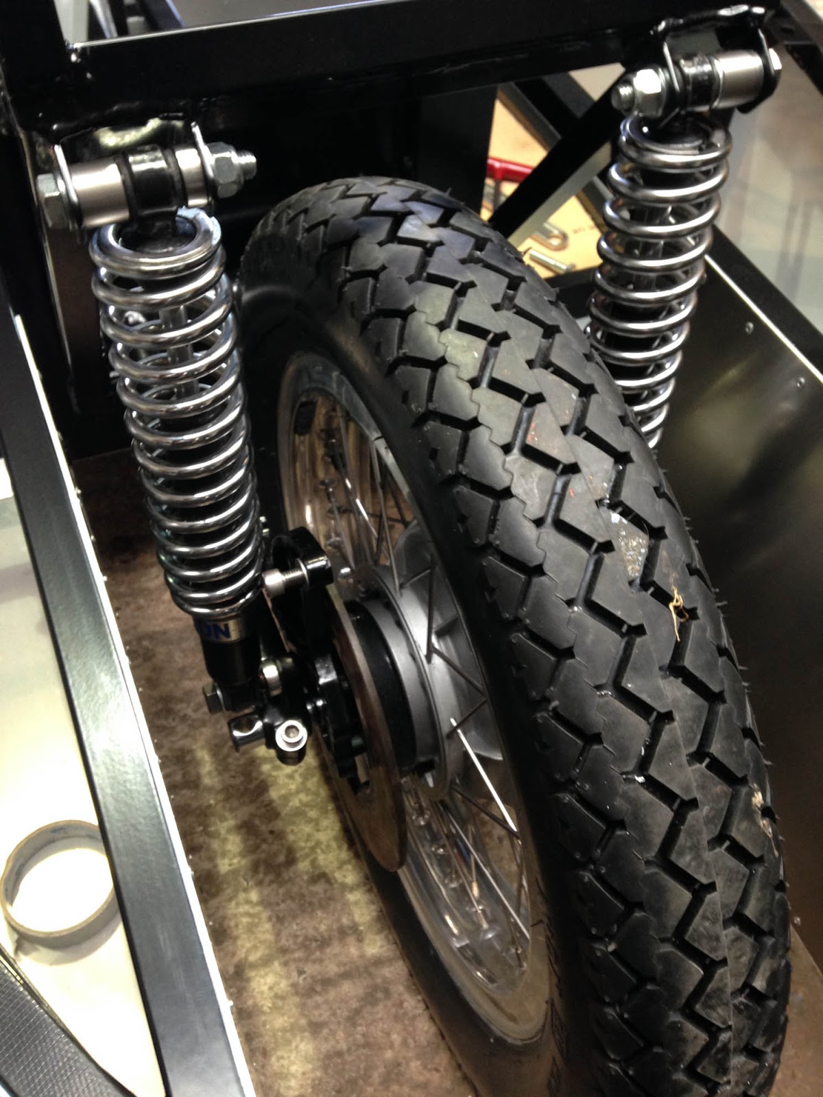 Aero Cycle Car's replica Morgan three wheeler kit build.