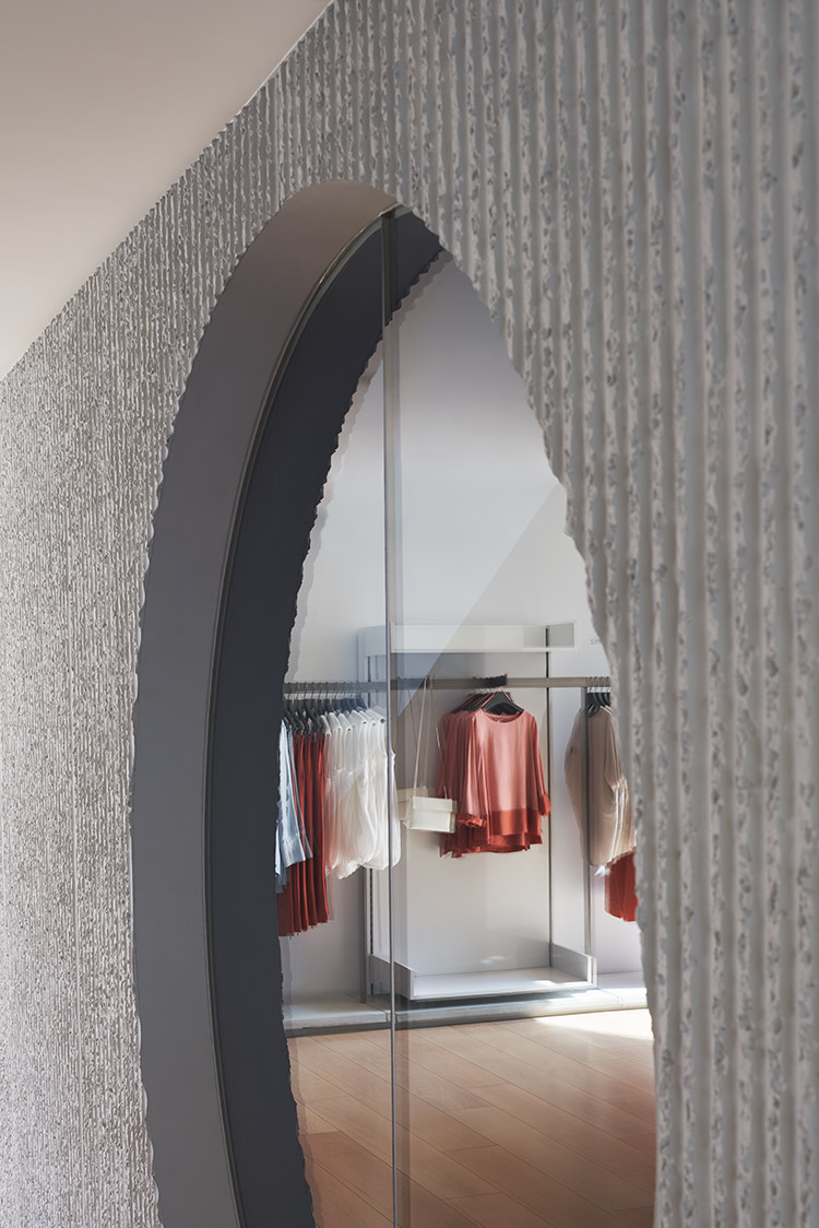 Cos Store, Istanbul - design jungle*