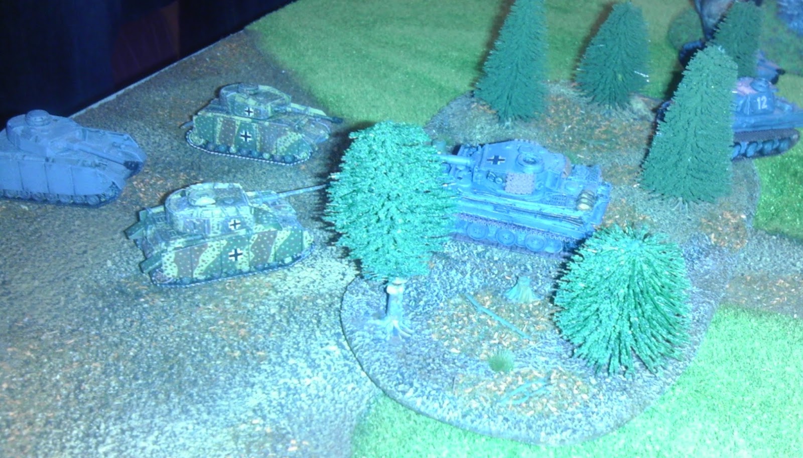 WORLD WAR 2 MODELZONE: CIVIL WAR !!! This Years First TANKS Game