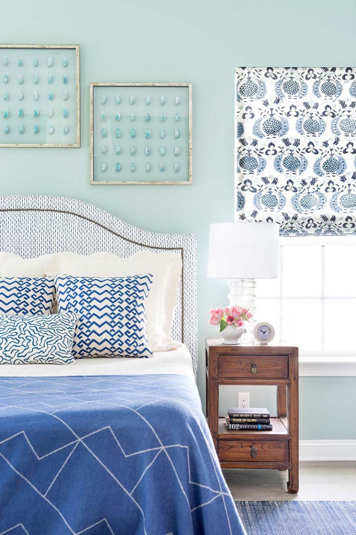 Keltainen talo rannalla: Värejä, taidetta ja tapetteja