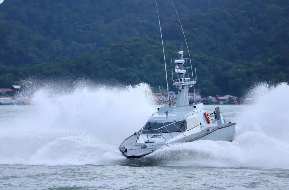 Malaysia plans to acquire 13 more indigenous Fast Interceptor Crafts ...
