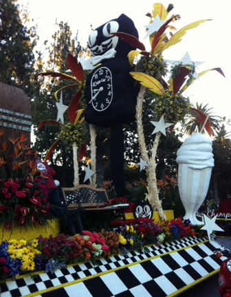 MOMMY BLOG EXPERT: Stunning Floral Floats Still Belles of New Year ...