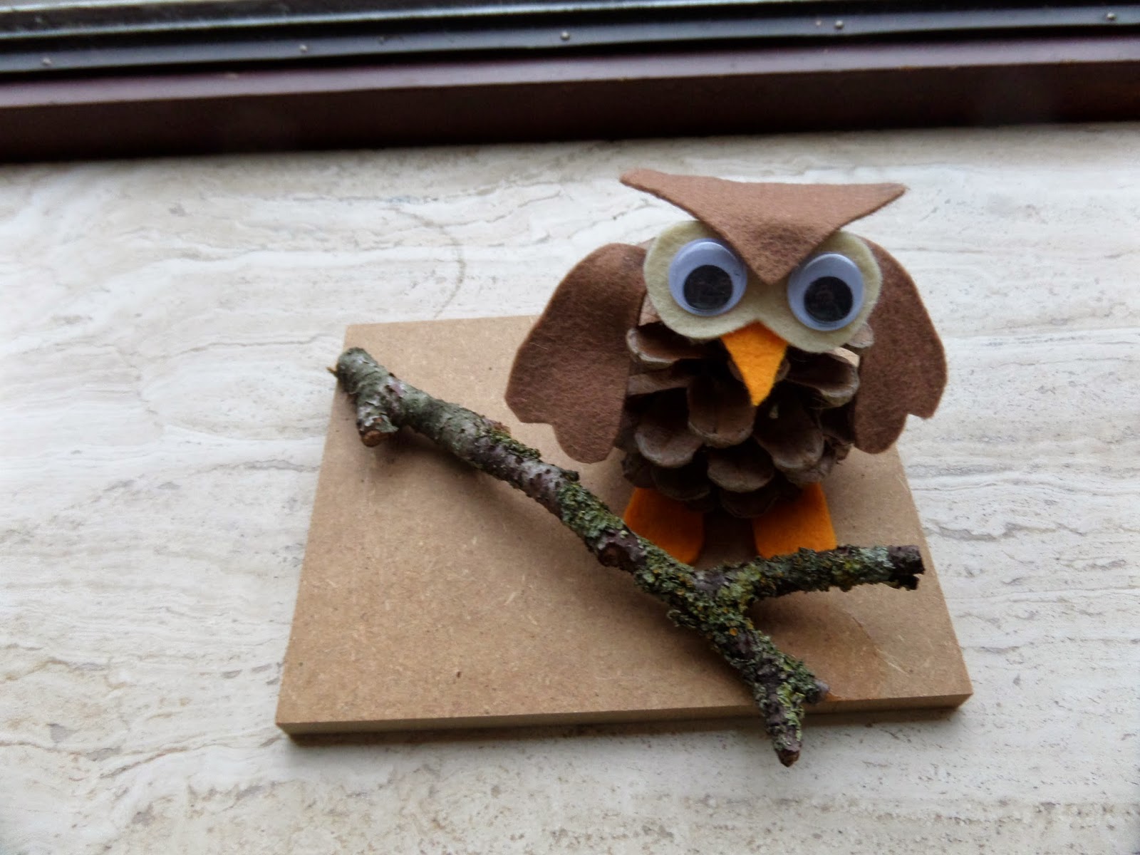 Familie Dubbelop: Uiltje van Dennenappel