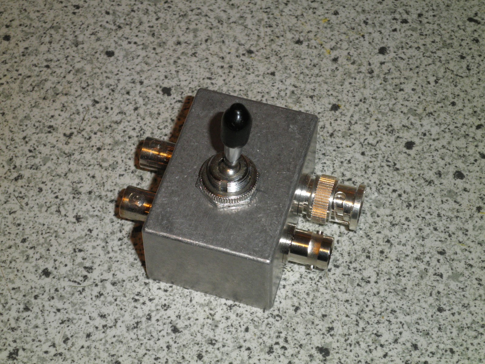 PA1BJ Antennes e.d.: Easy to built coax switches