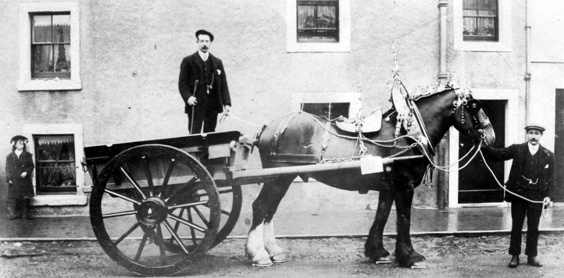 Tour Scotland: Old Photograph Horse And Cart Duns Scotland