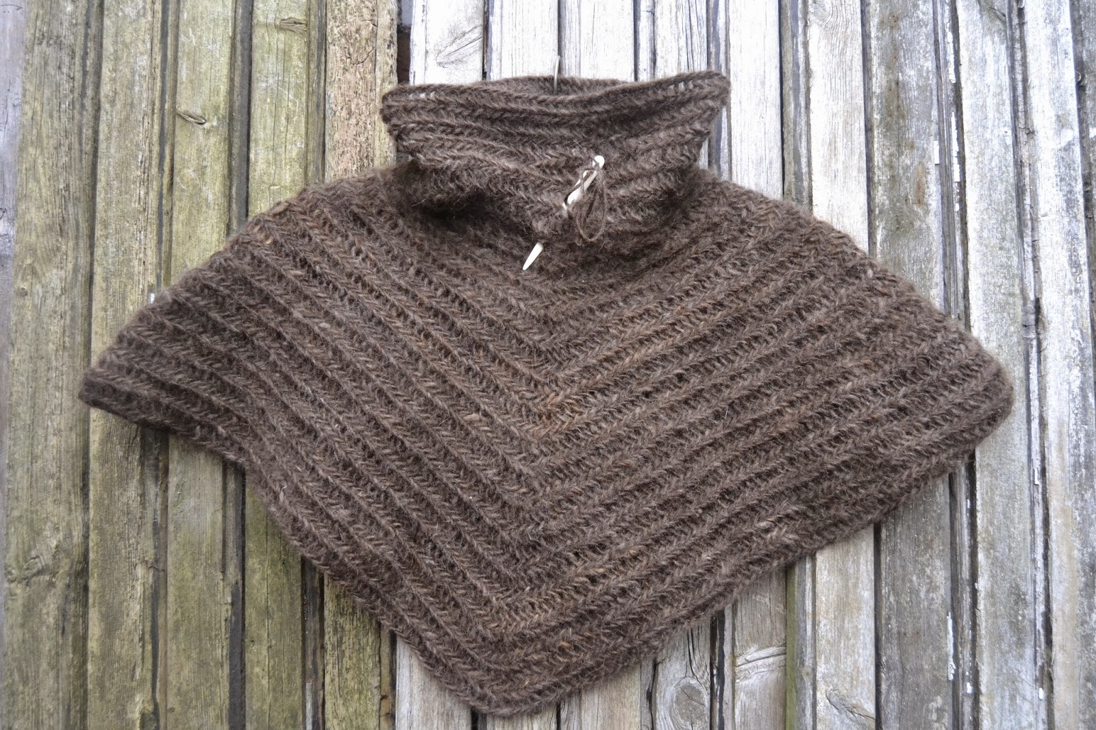 vild med uld: Nålebinding i håndspundet uld.