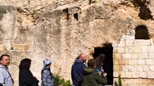 Love For His People: Garden Tomb, Jerusalem with Joshua Aaron & Aaron Shust