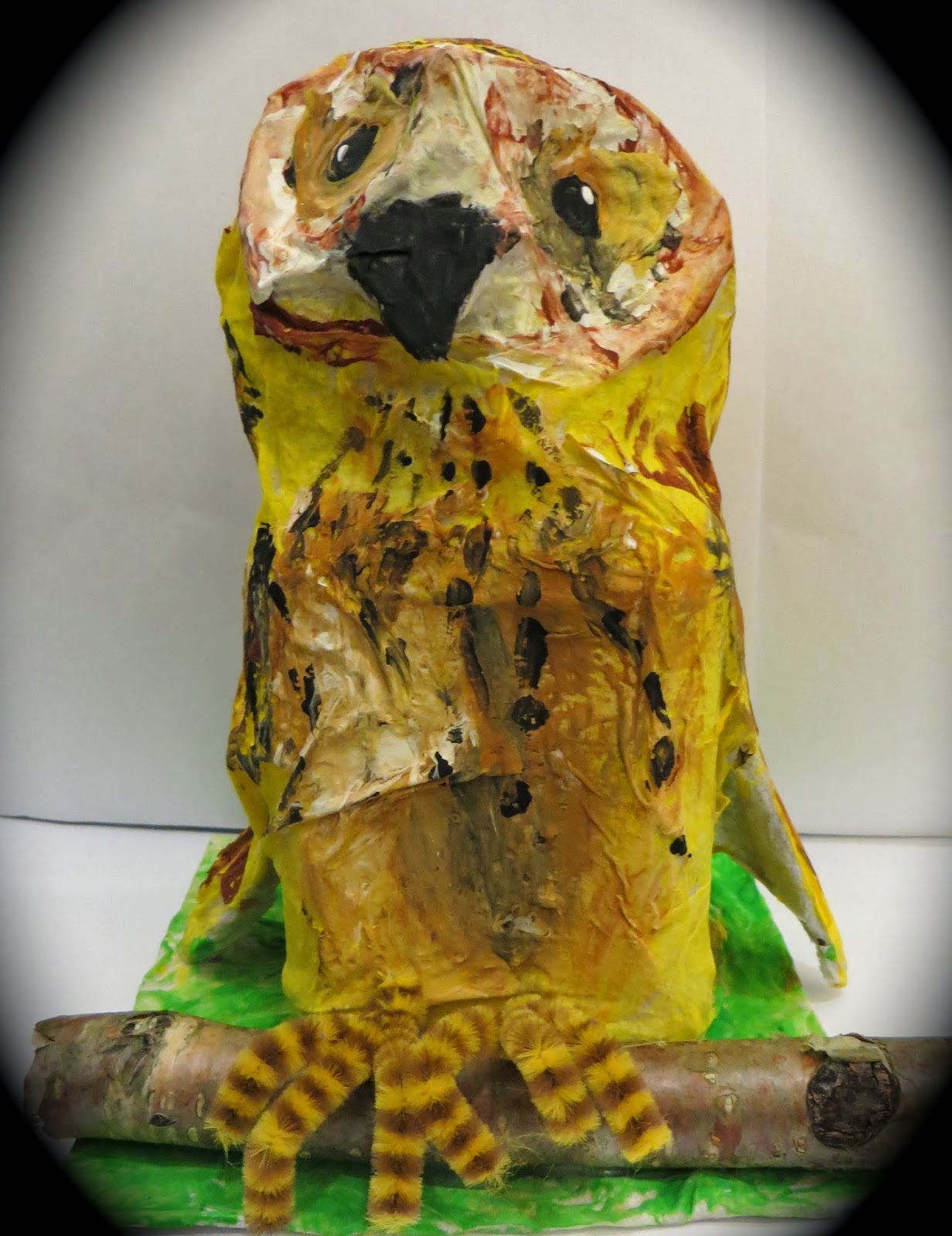 Susan's Art Club: Papier-Mache Owls
