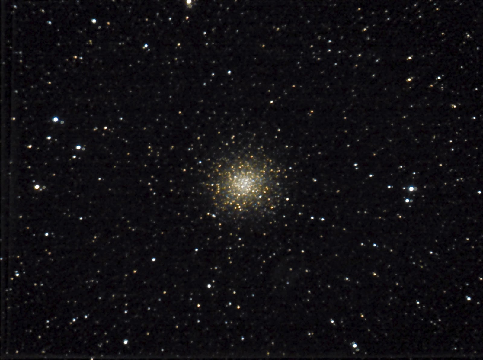 Estrellas y Galaxias: Messier 14, cúmulo globular en Ophiuchus