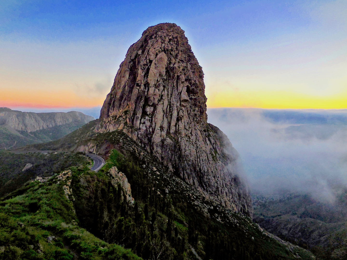 LA GOMERA ISLAND (Canary Islands): Roque Agando in the morning mist