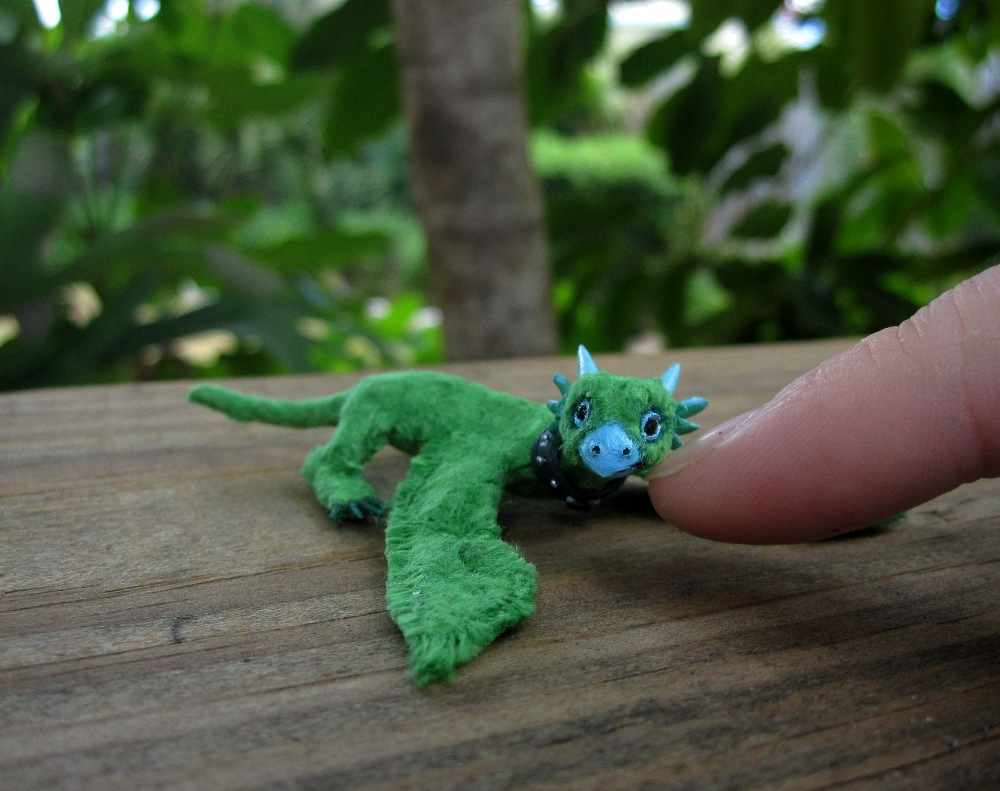 Aleah Klay Studio: Miniature pet dragon art doll auction starts tonight ...