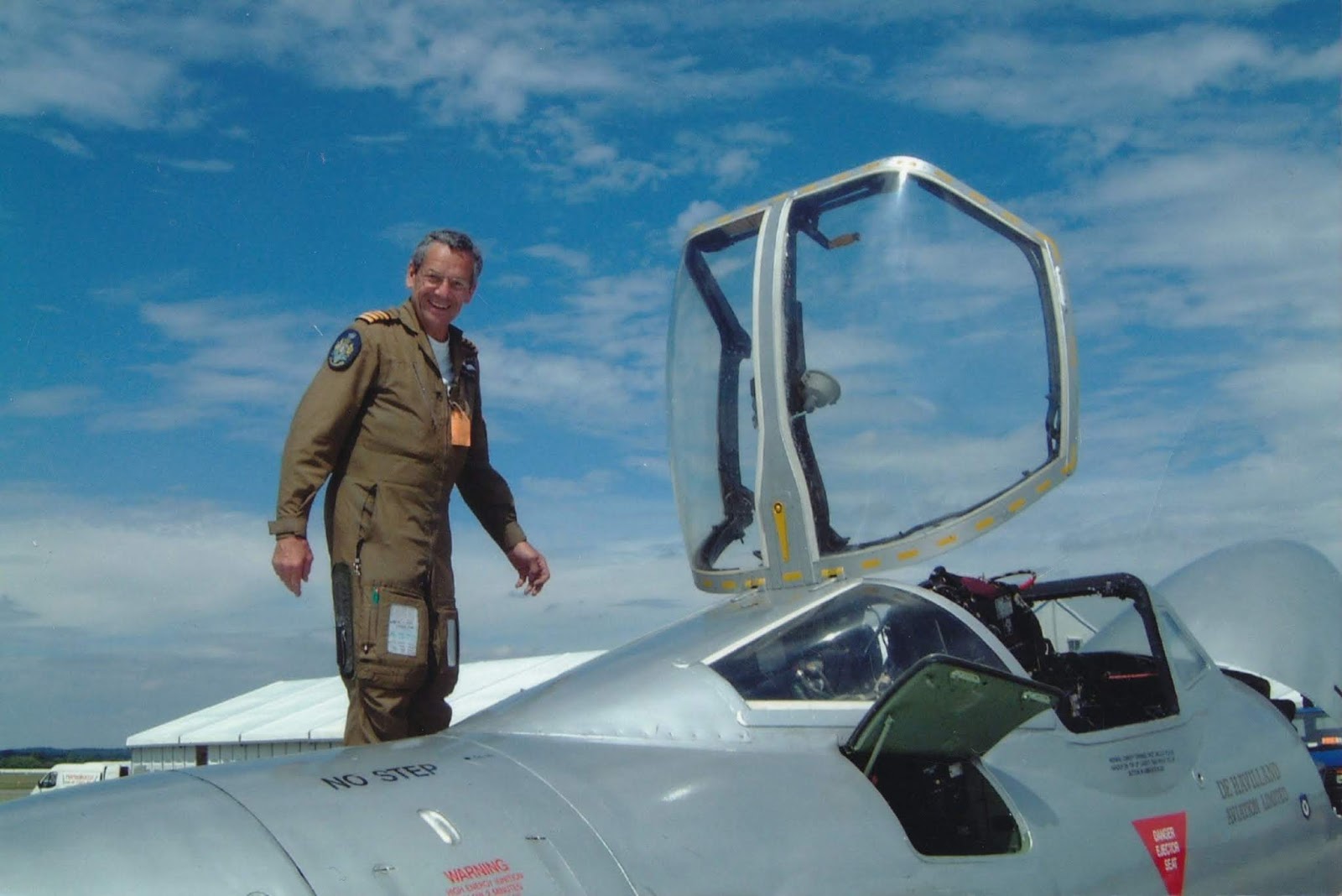 Test & Research Pilots, Flight Test Engineers: February 2009