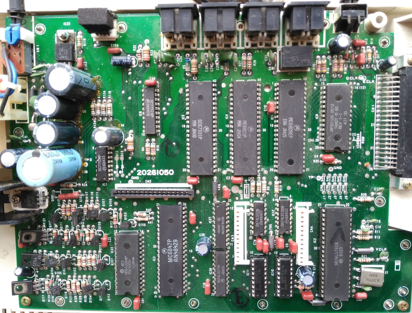 Retro Ordenadores Orty: Ordenador TRS-80 Color Computer 2 (Co-Co 2 ...