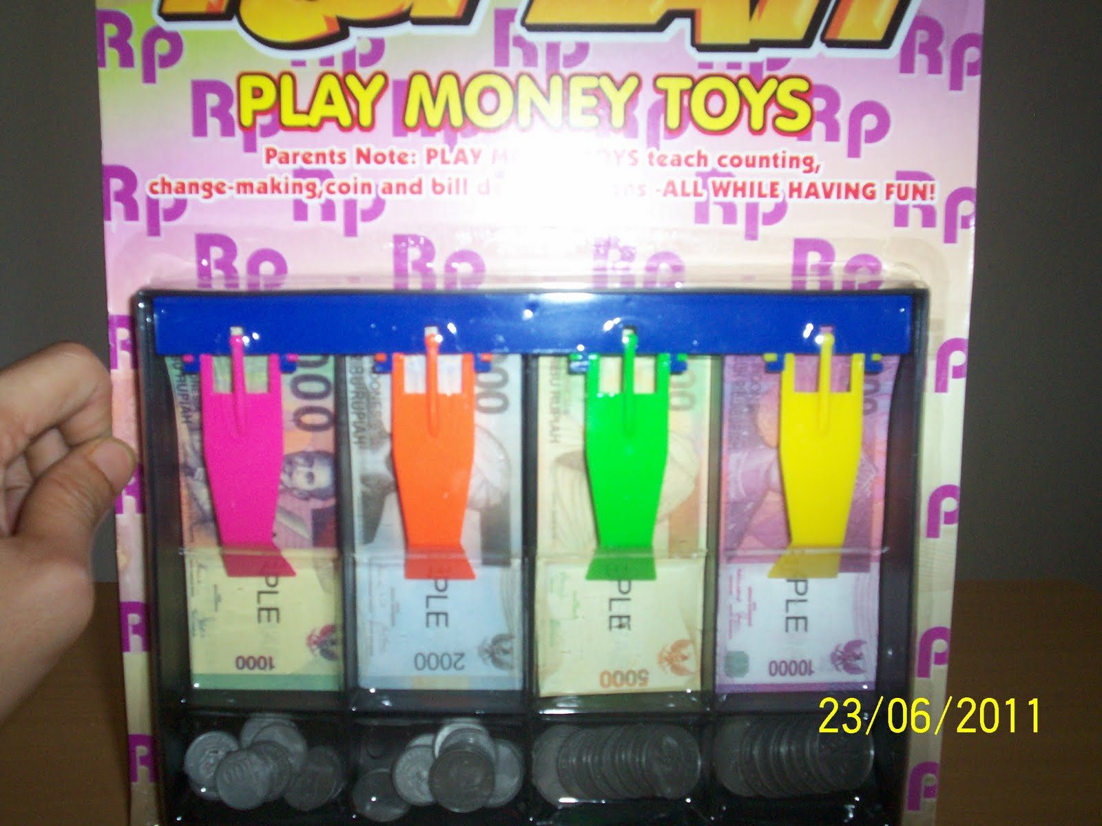 SELALU ADA YANG BARU DAN BERKUALITAS: MAINAN UANG RUPIAH ANAK