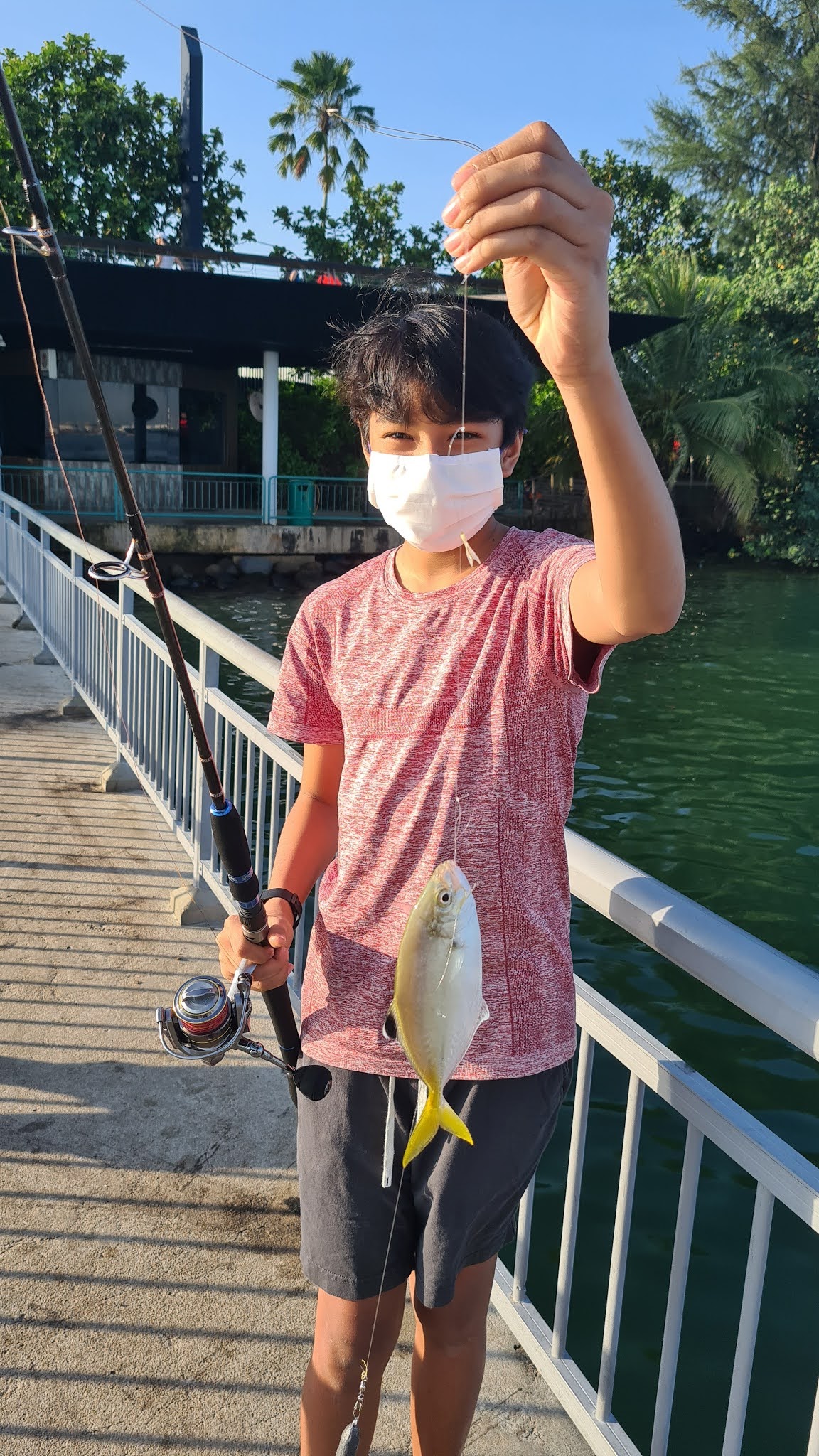 Bringing Kids Fishing: Punggol End Jetty