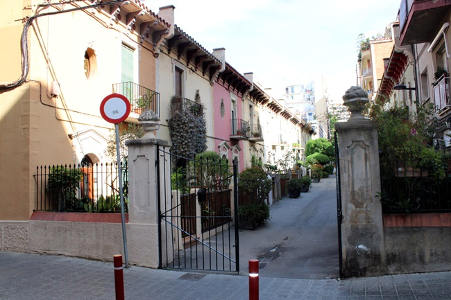 Del Passatge de Tubella a la Plaça de Sants