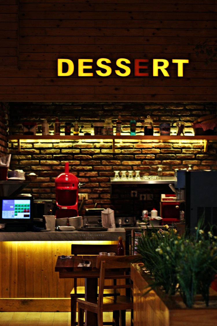 My life, my love, my food: Happy Day Resto - Ir. H. Juanda