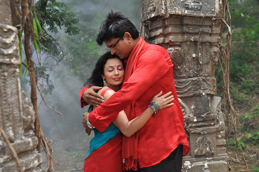 Akasam Lo Sagam Movie Hot Photos Stills Gallery