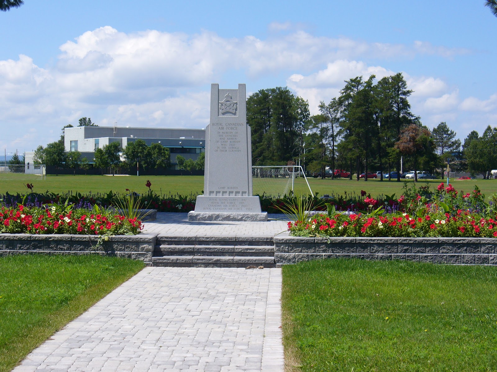Ontario War Memorials: CFB Borden - RCAF Memorial