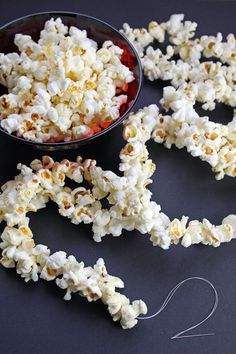 The Harris Sisters: How to String Popcorn Garland